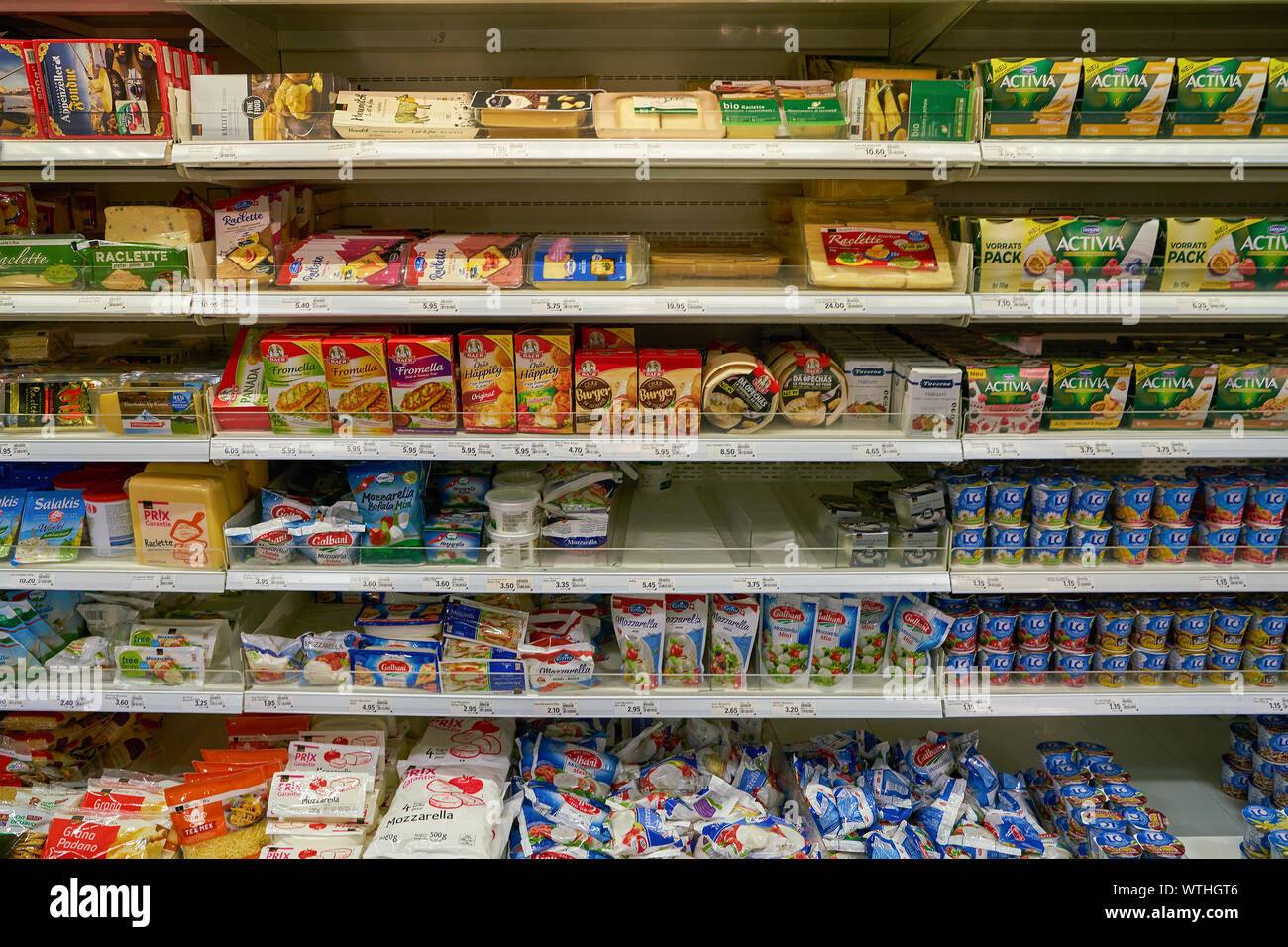 Swiss cheese shop switzerland hi-res stock photography and images - Alamy