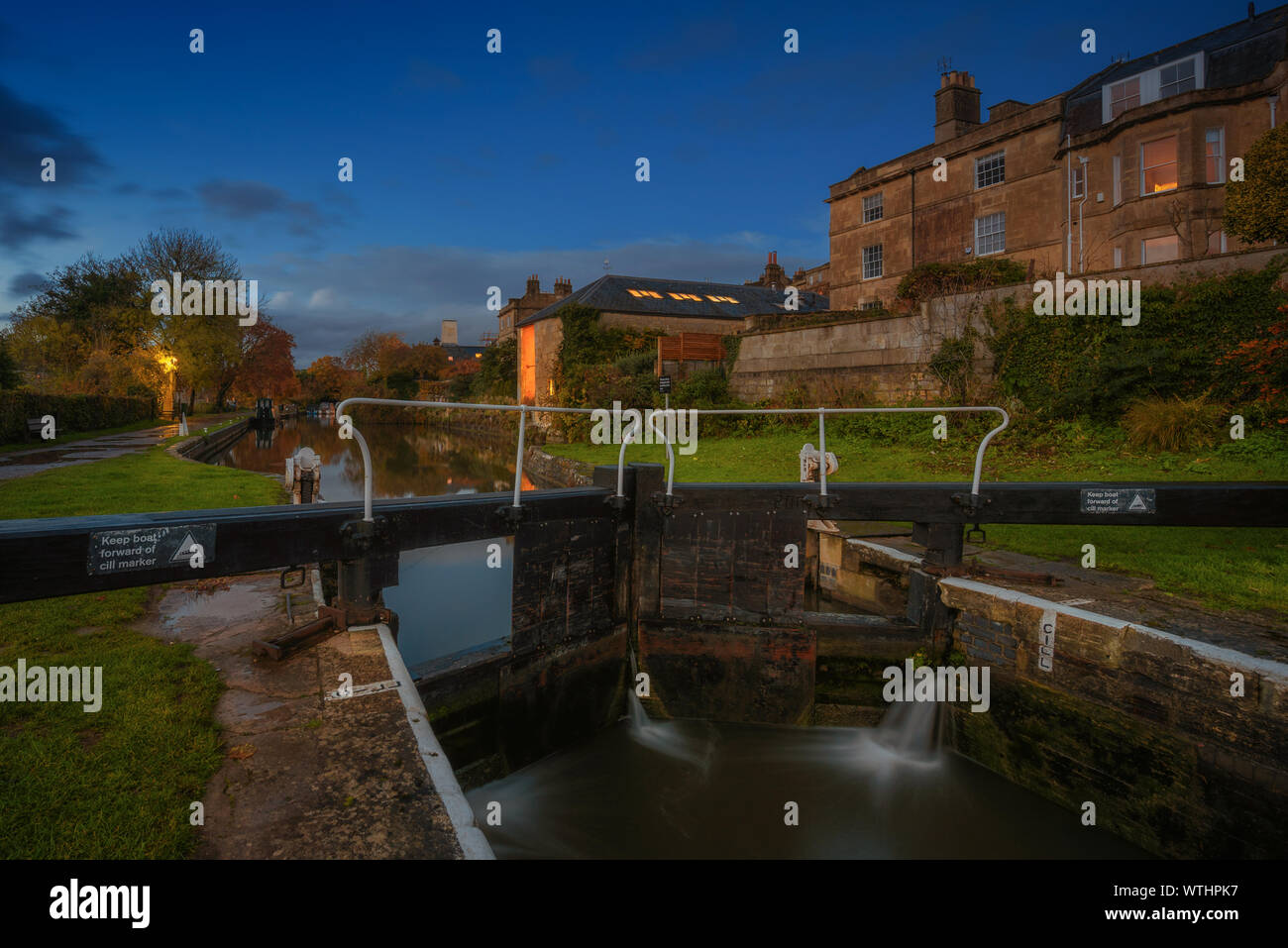 Kennet and avon canal bath locks hi-res stock photography and images ...