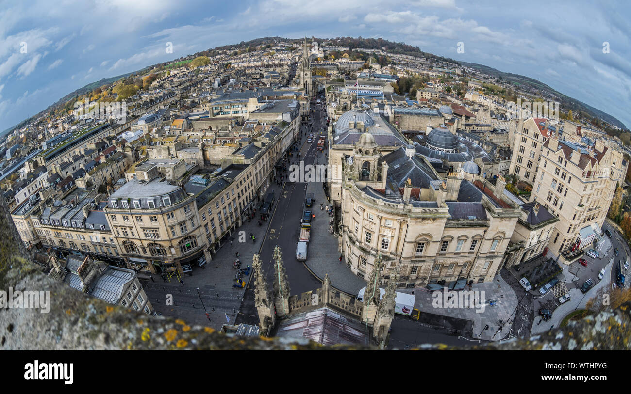 Tower of bath abbey hi-res stock photography and images - Alamy