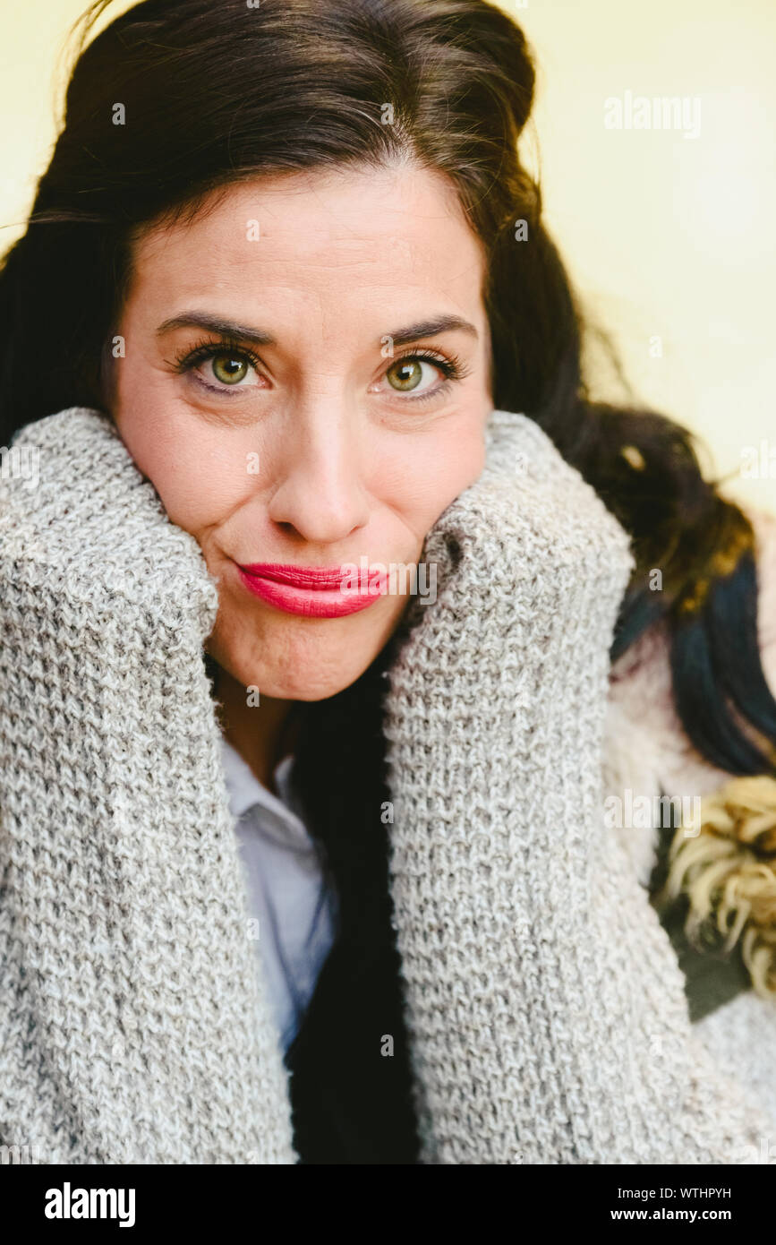 Worried woman with expression on her face Stock Photo - Alamy