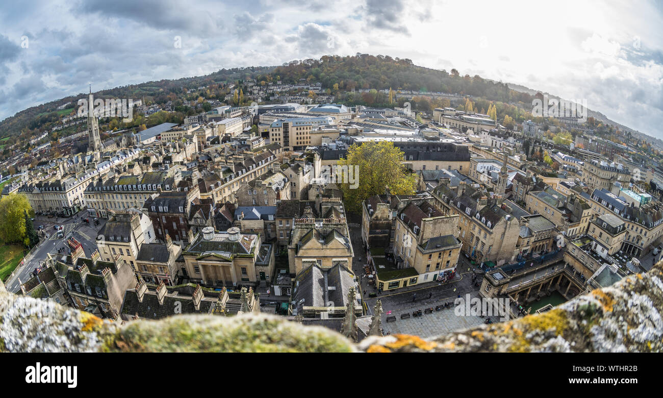 Tower of bath abbey hi-res stock photography and images - Alamy