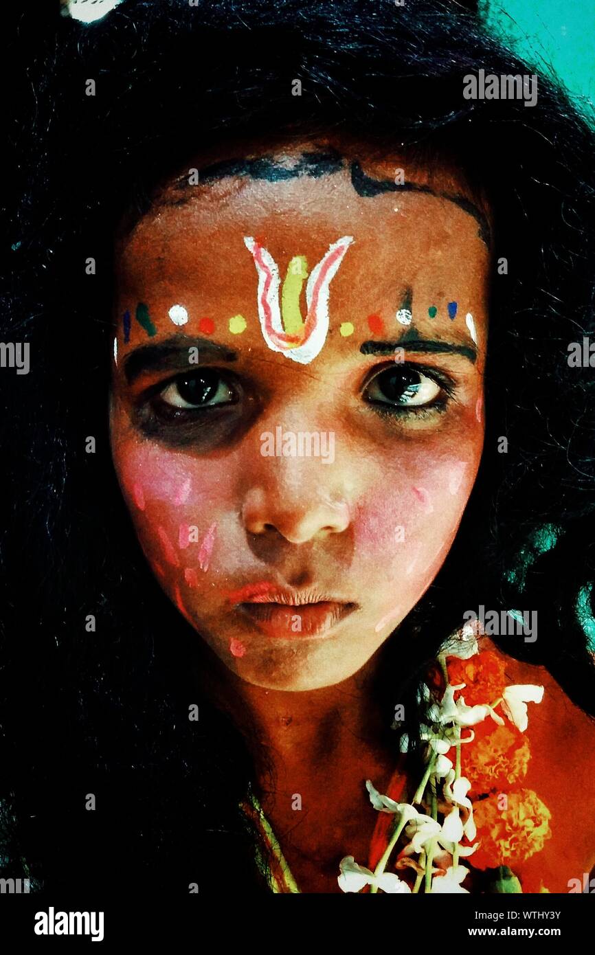 India face paint hi-res stock photography and images - Alamy