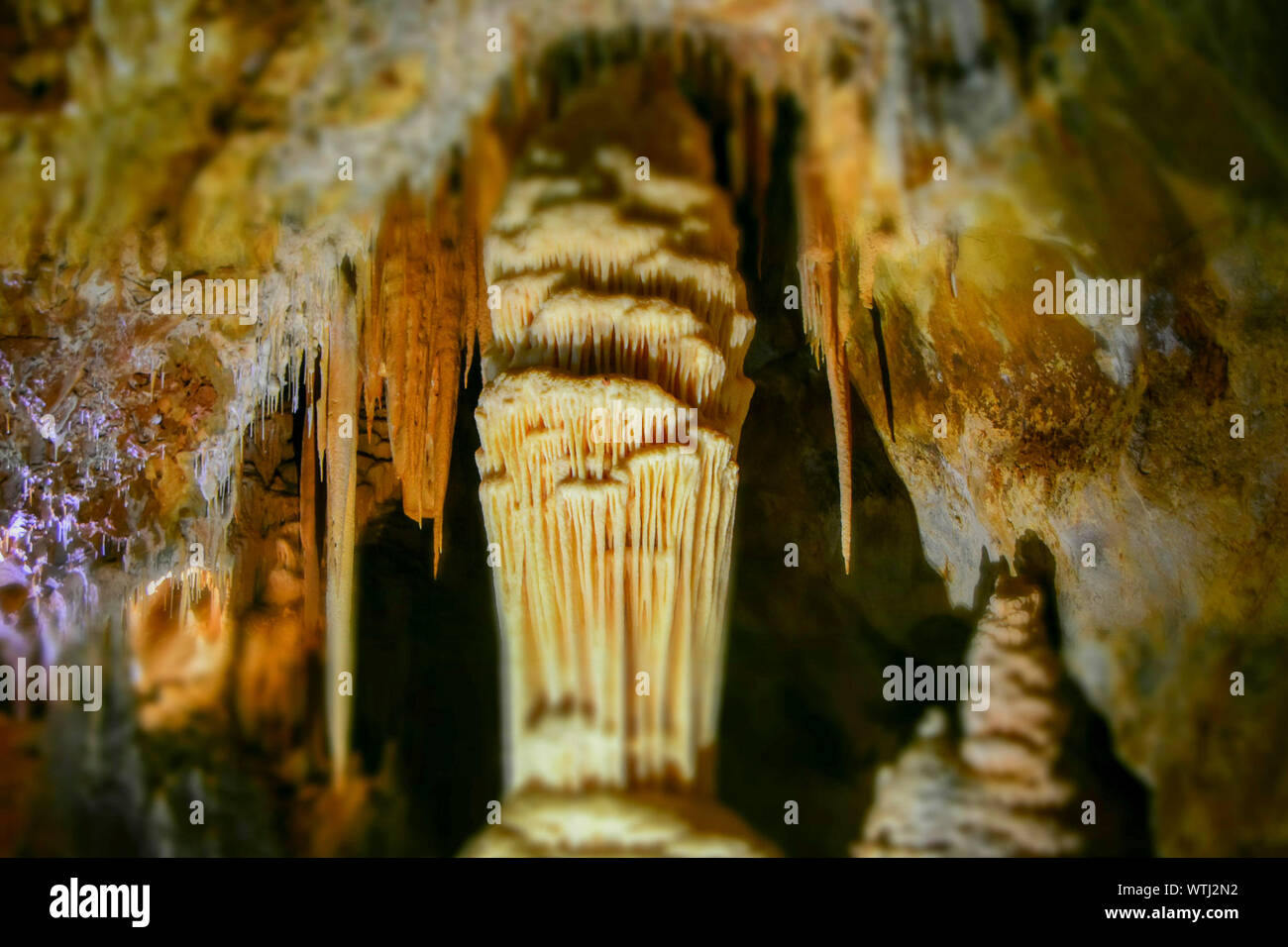 Stalactite close up hi-res stock photography and images - Alamy