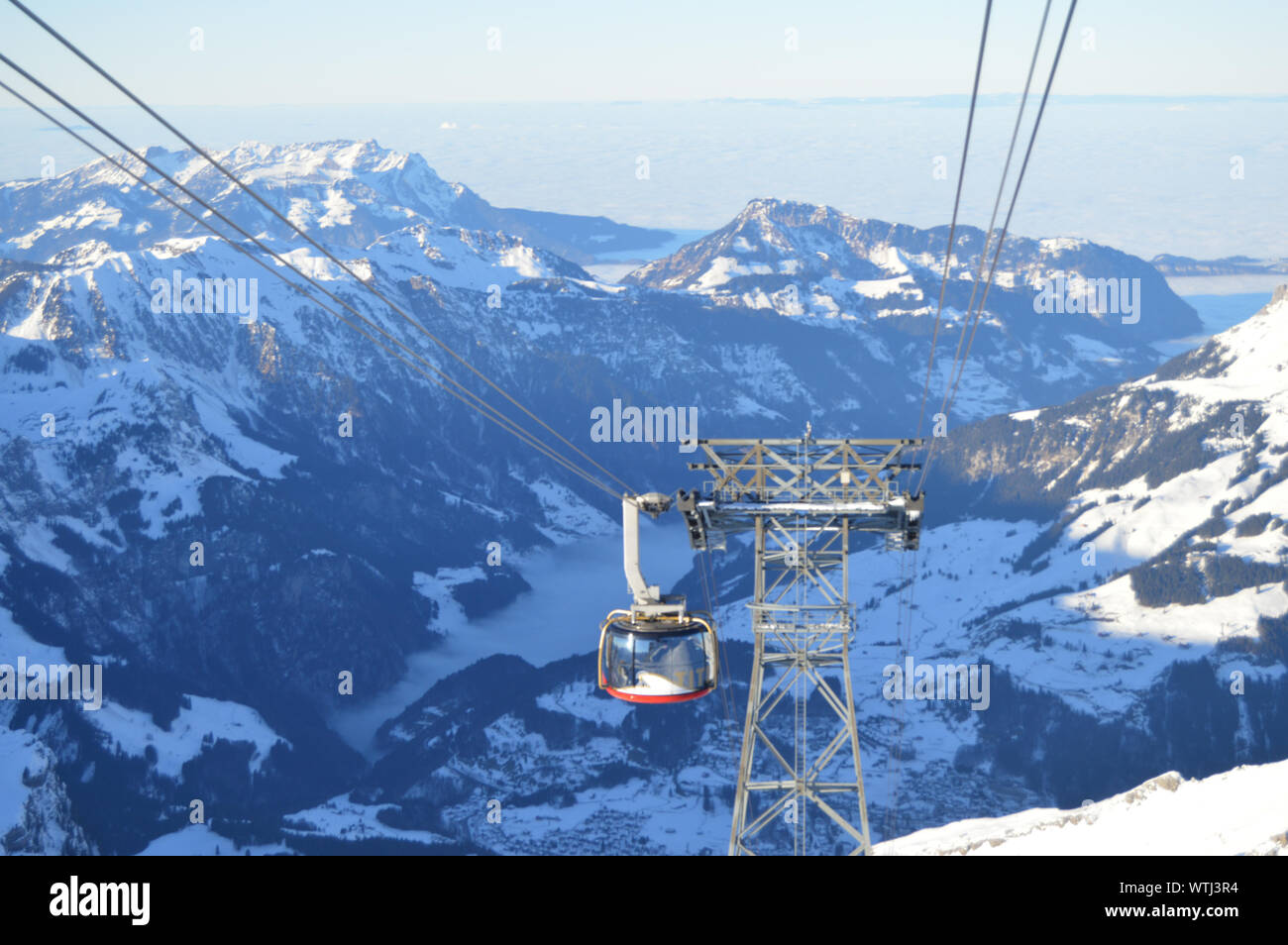 Titlis switzerland rotair hi-res stock photography and images - Alamy