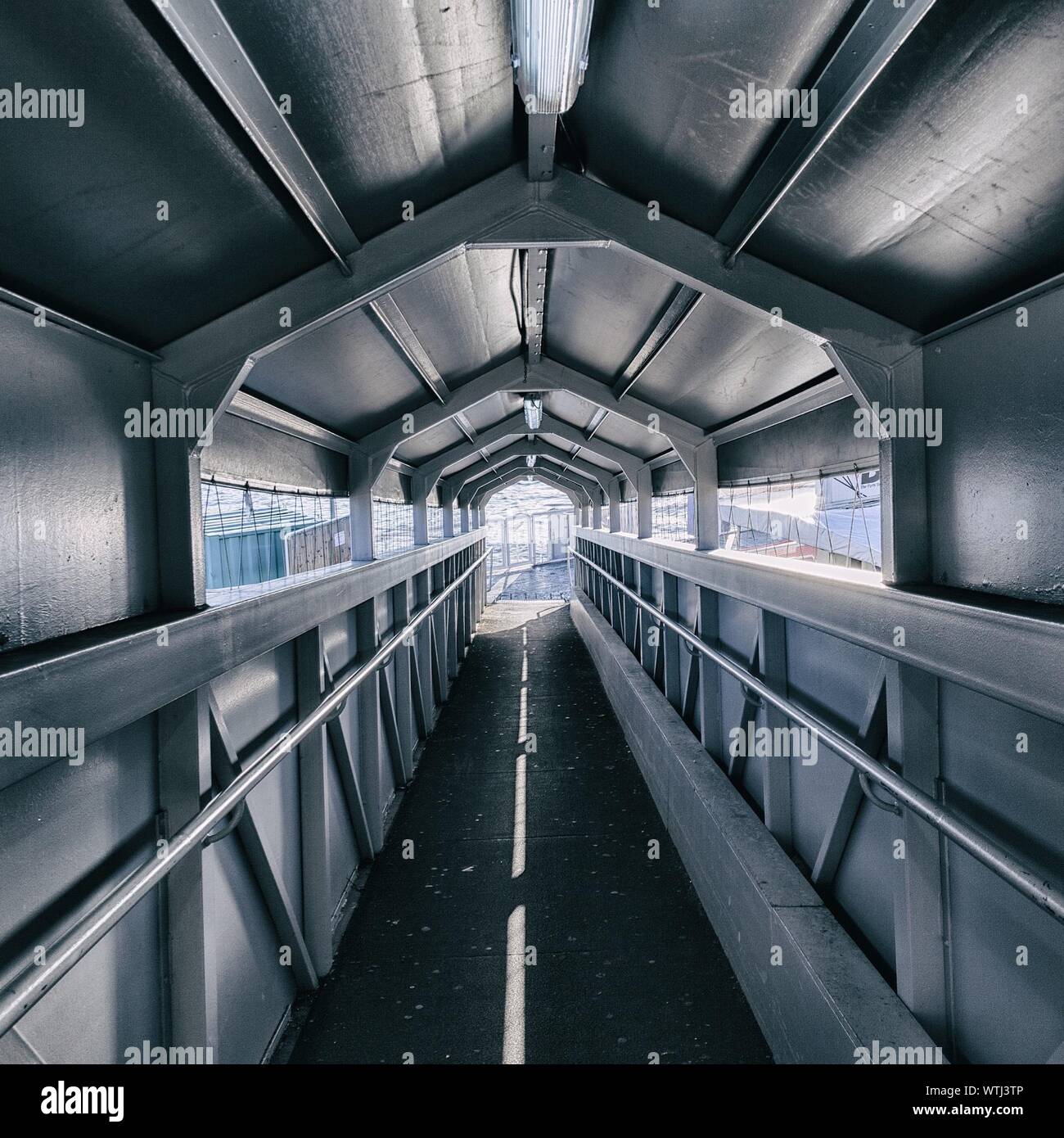 Elevated covered walkway hi-res stock photography and images - Alamy