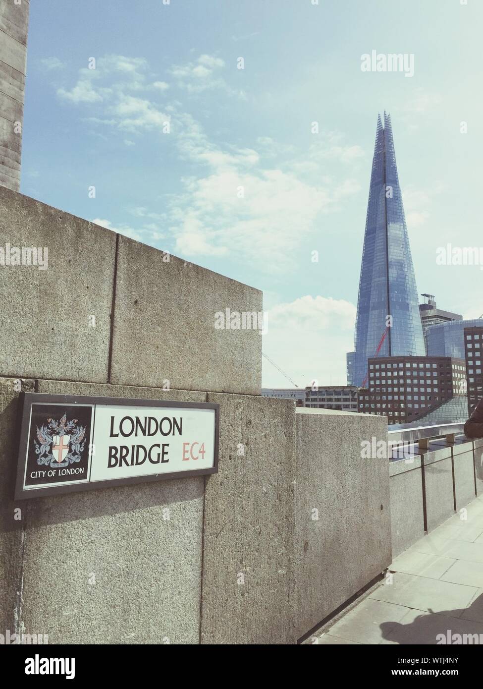 Exterior stone wall sign hi-res stock photography and images - Alamy