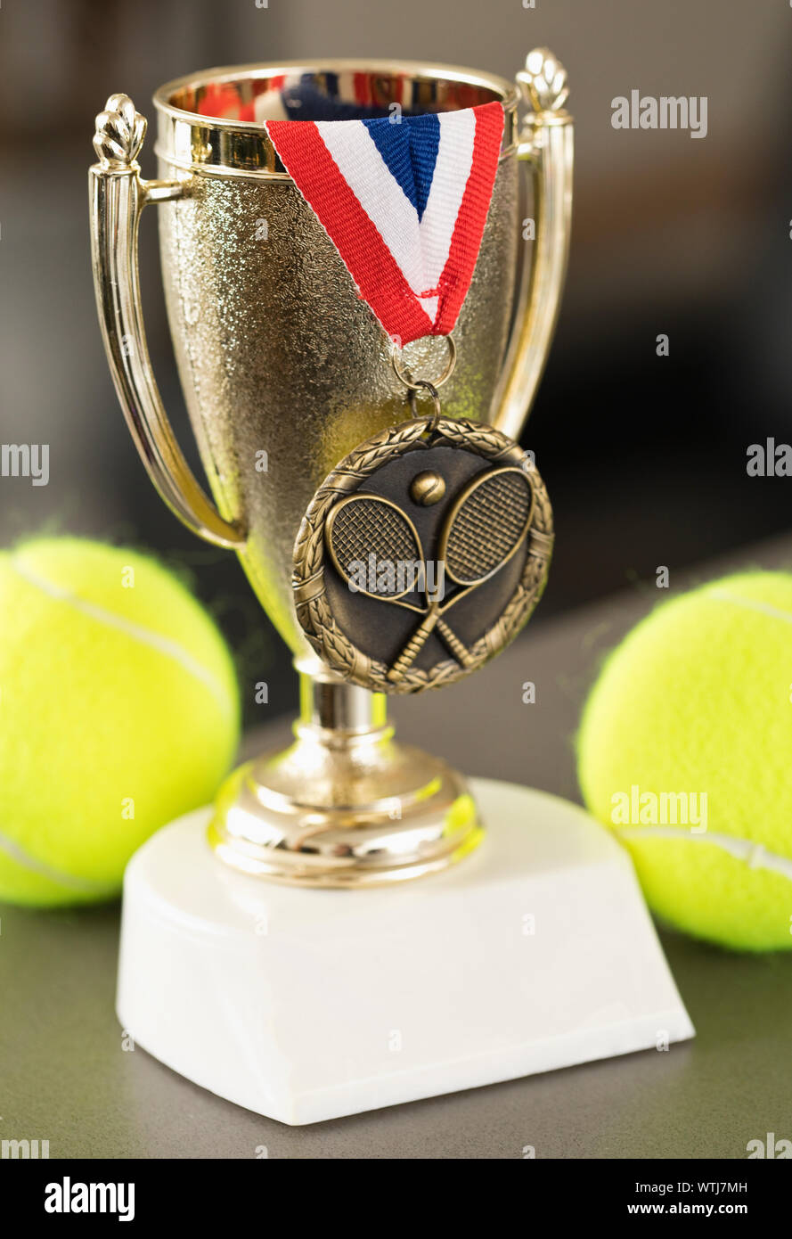 Sports trophy hi-res stock photography and images - Alamy