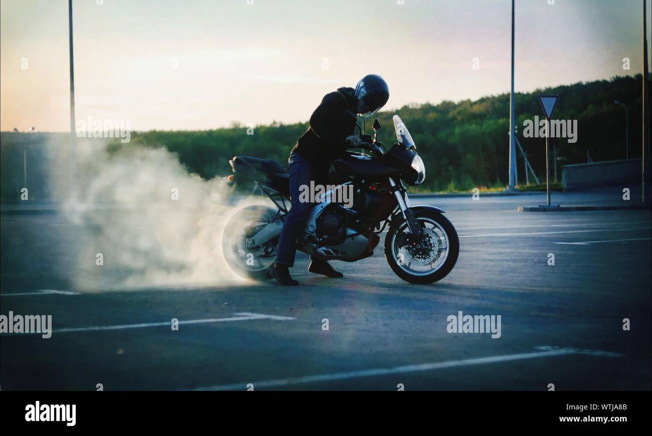 Burnout burnout hi-res stock photography and images - Alamy