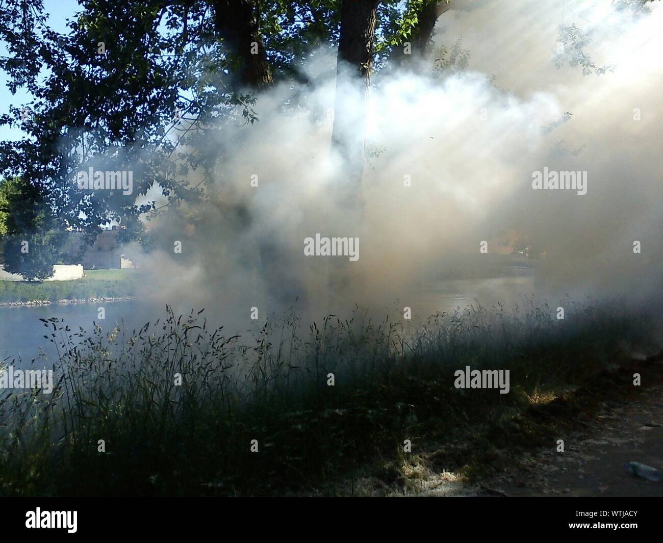 Smoke all around hi-res stock photography and images - Alamy