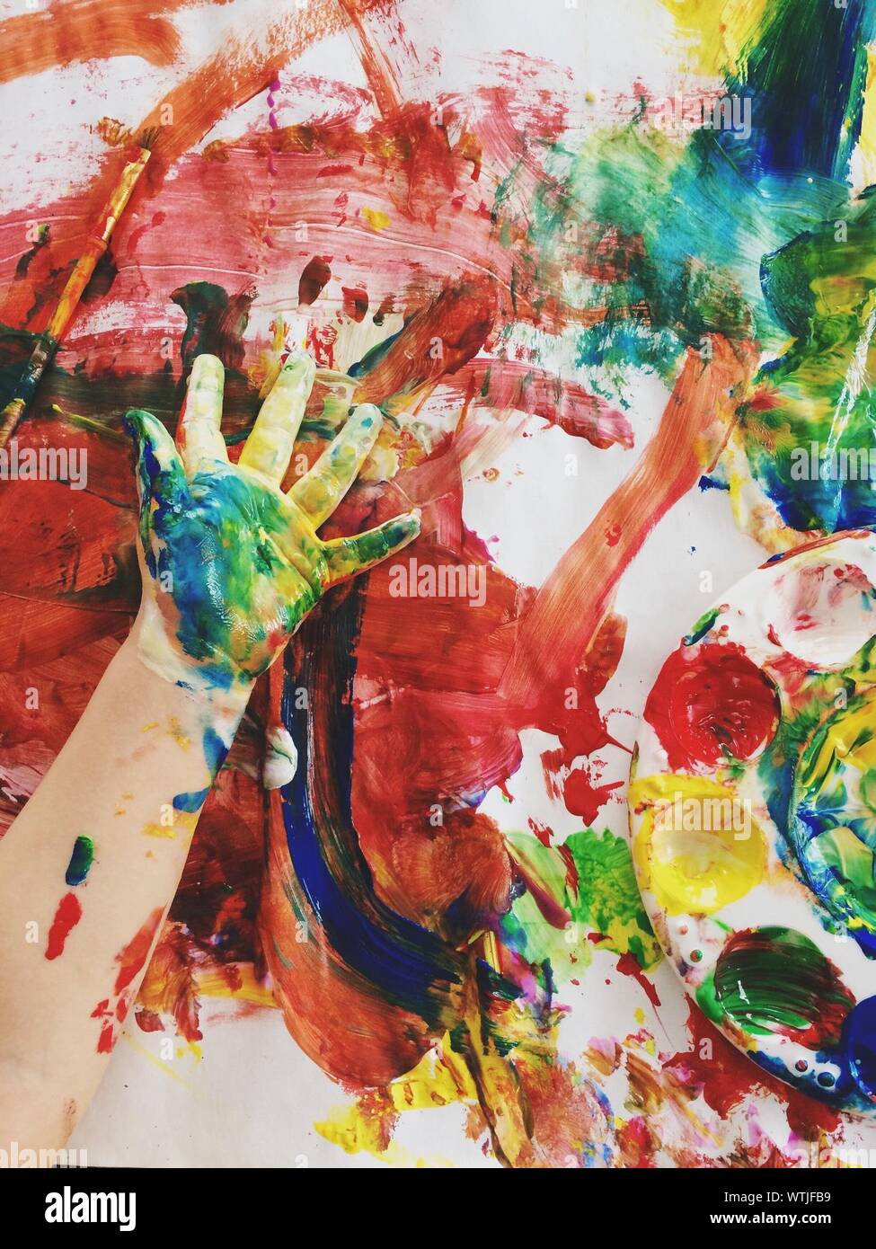 Finger painting art hi-res stock photography and images - Alamy