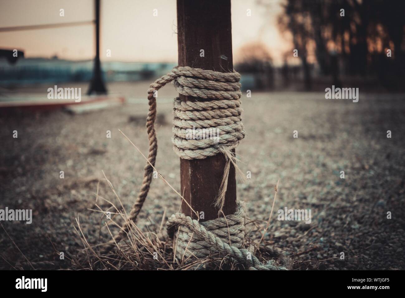 Rope fastening hi-res stock photography and images - Alamy