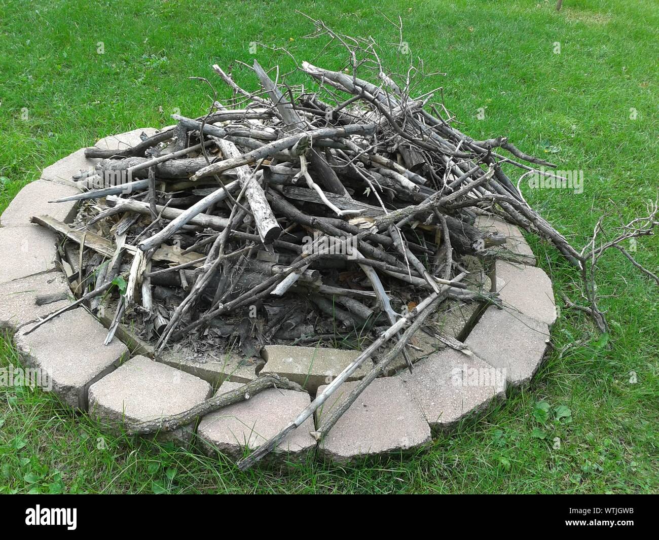 Pile of sticks hi-res stock photography and images - Alamy