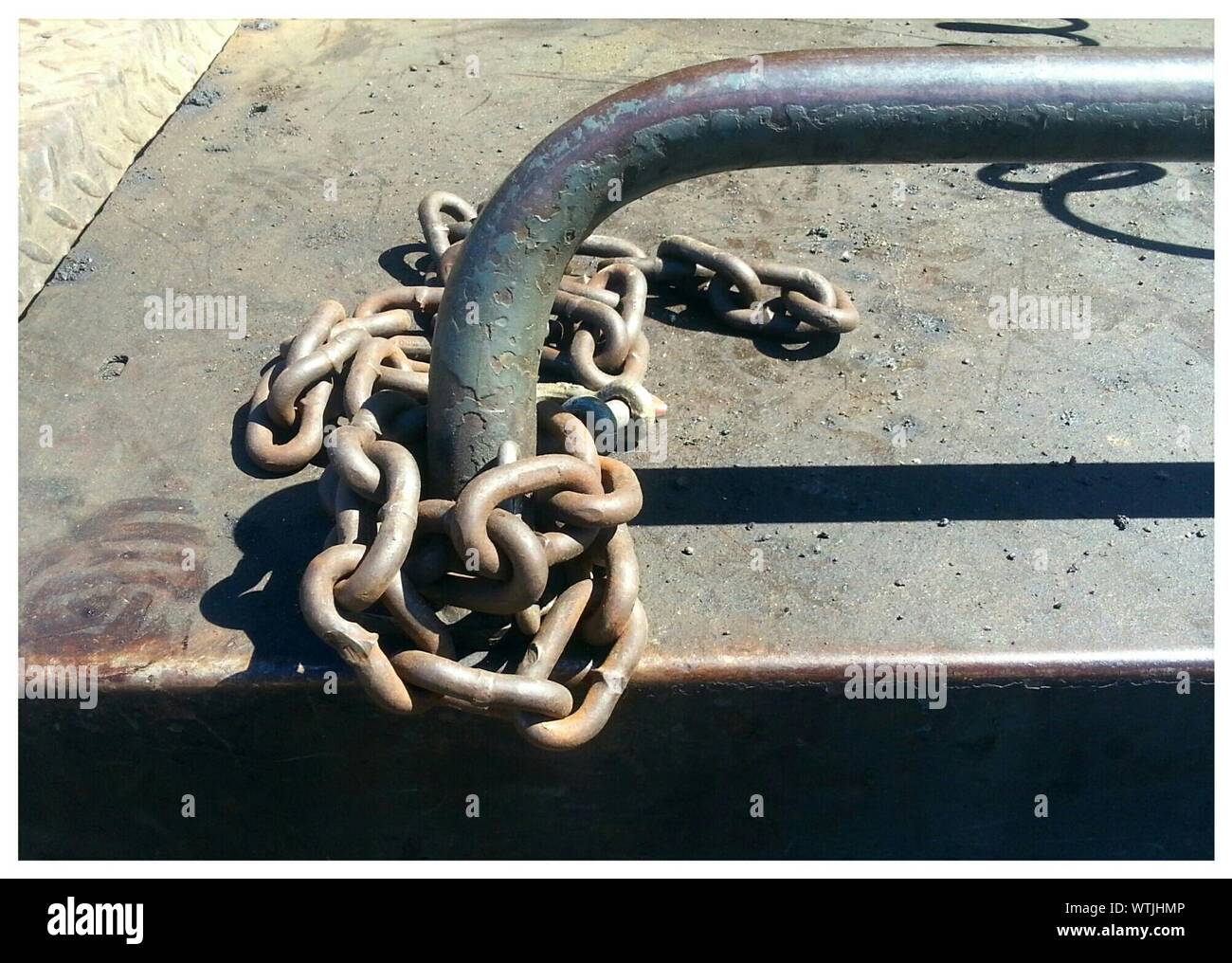 Chain device hi-res stock photography and images - Alamy