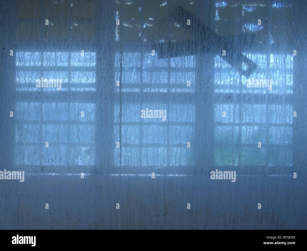 Partition windows hi-res stock photography and images - Alamy