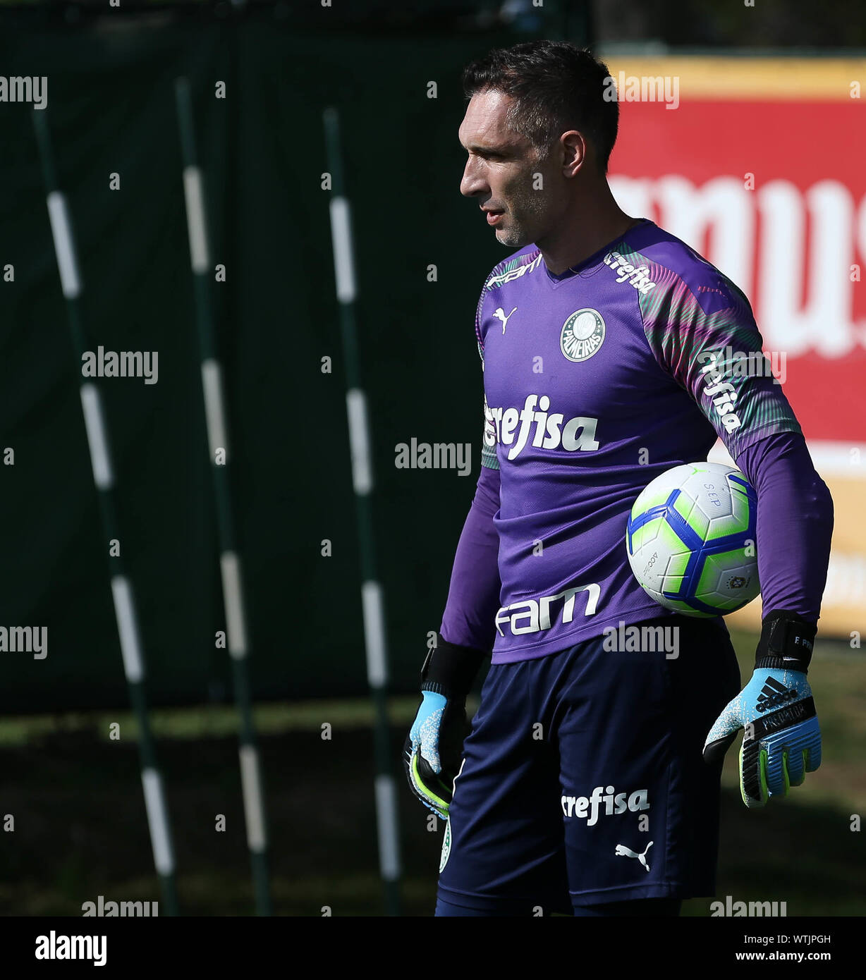 SÃO PAULO, SP - 11.09.2019: TREINO DO PALMEIRAS - Goalkeeper Fernando ...