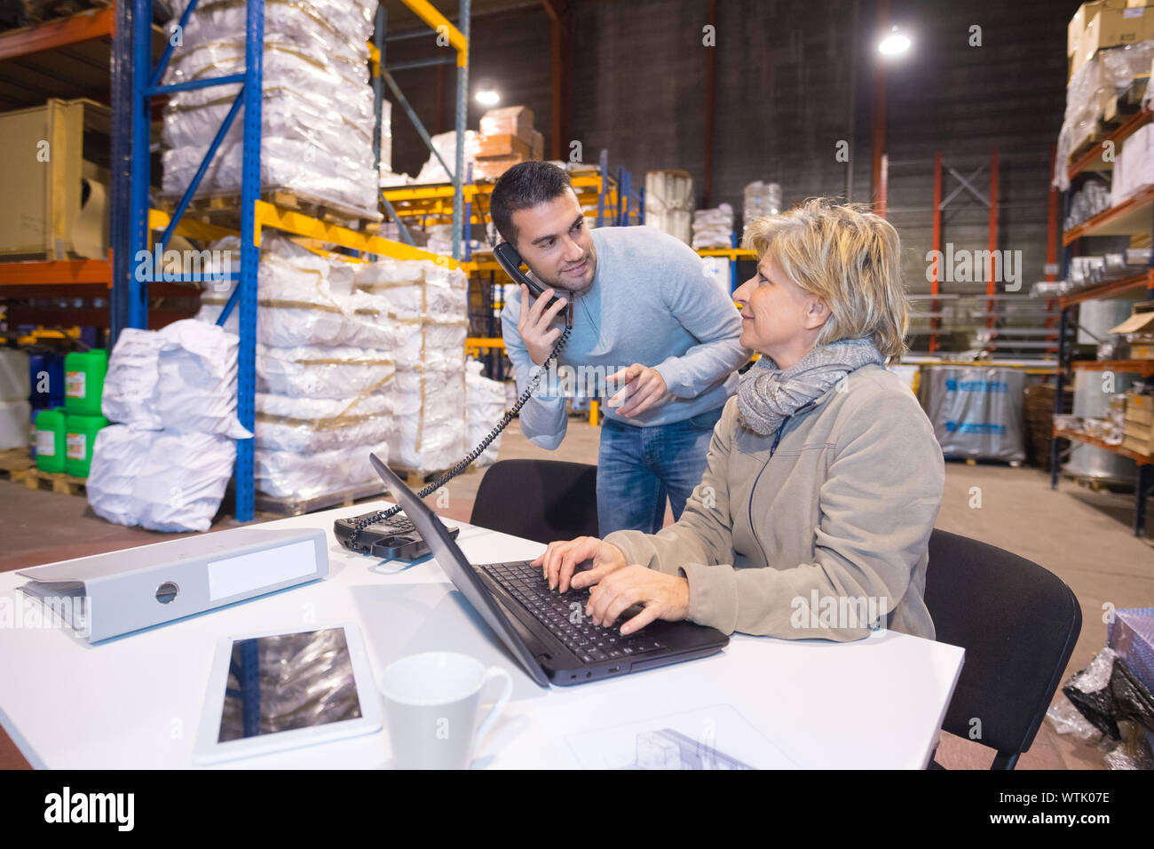 Small warehouse bay hi-res stock photography and images - Alamy