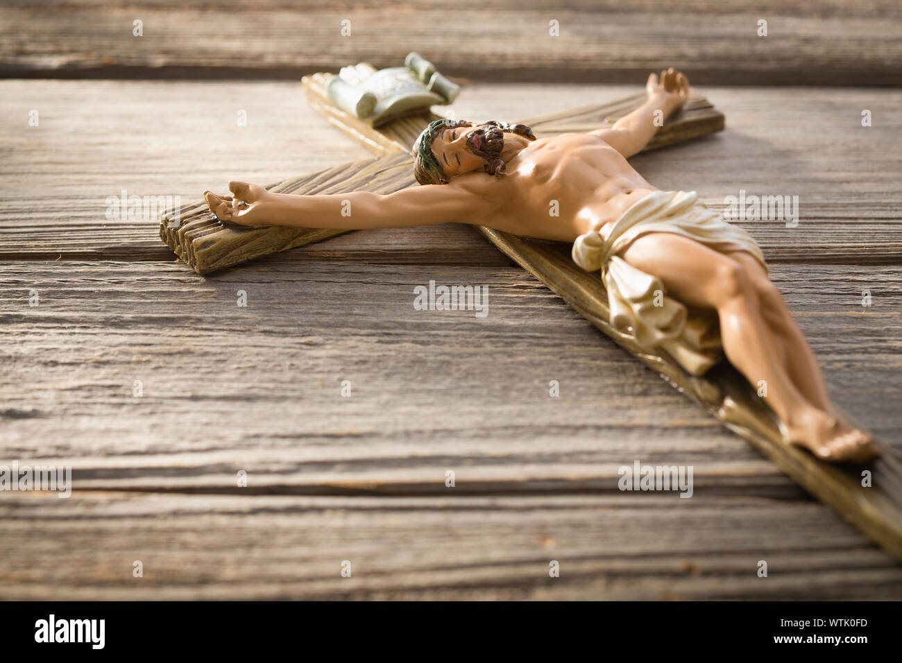Horizontal wooden crucifix hi-res stock photography and images - Alamy