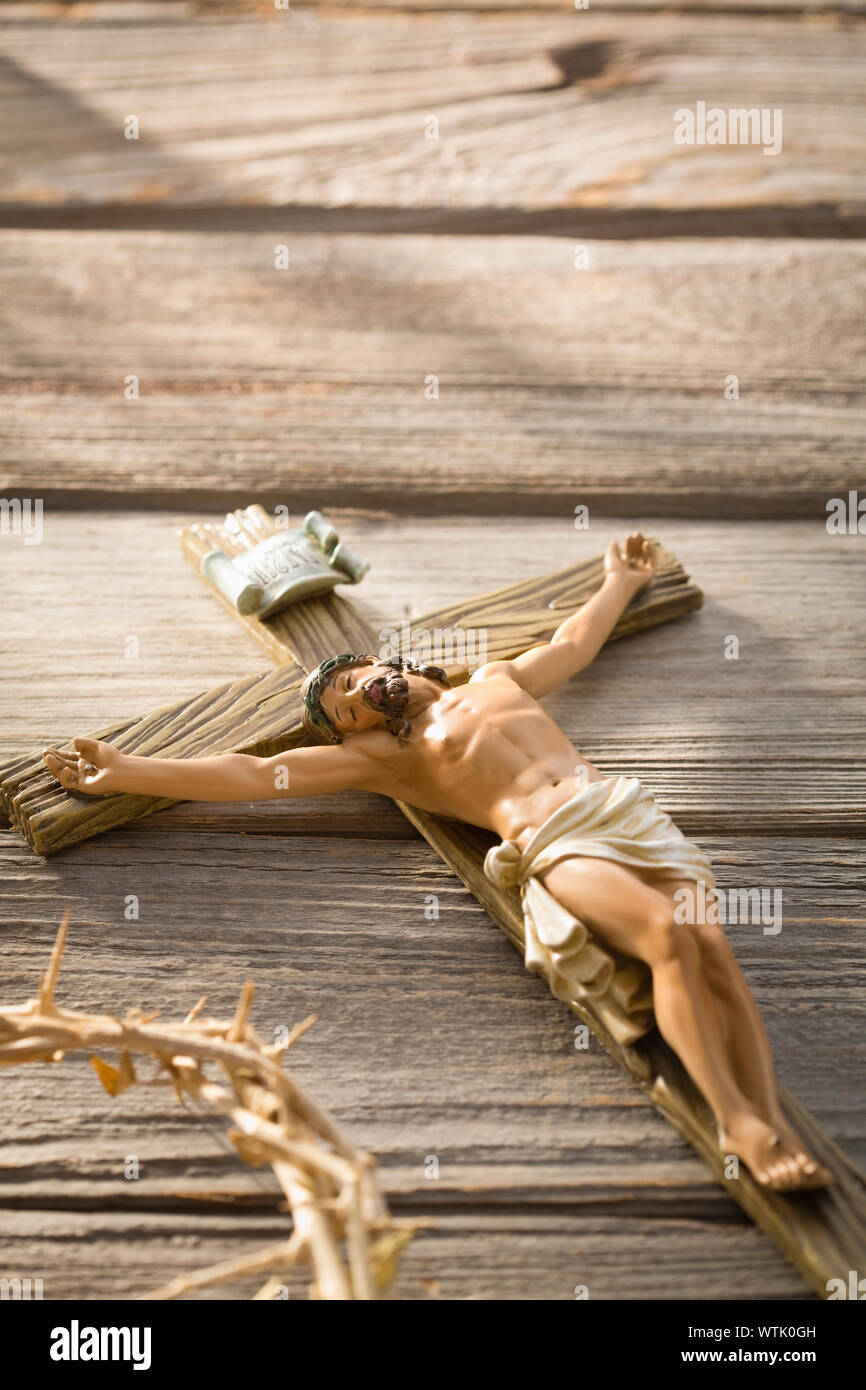 Jesus crown of thorns hi-res stock photography and images - Alamy