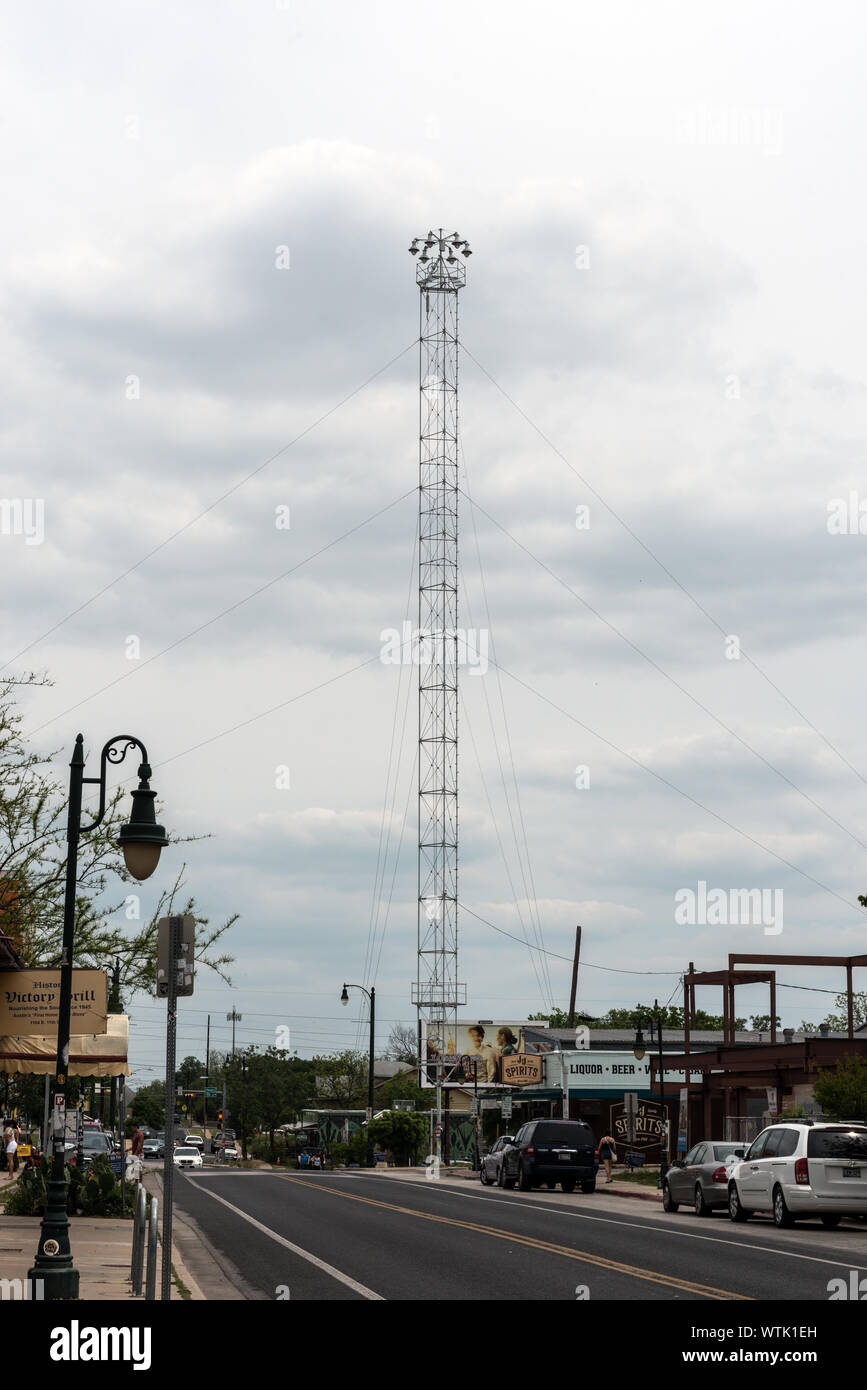 Moonlight towers and street near Victory Grill, Austin Texas Stock ...