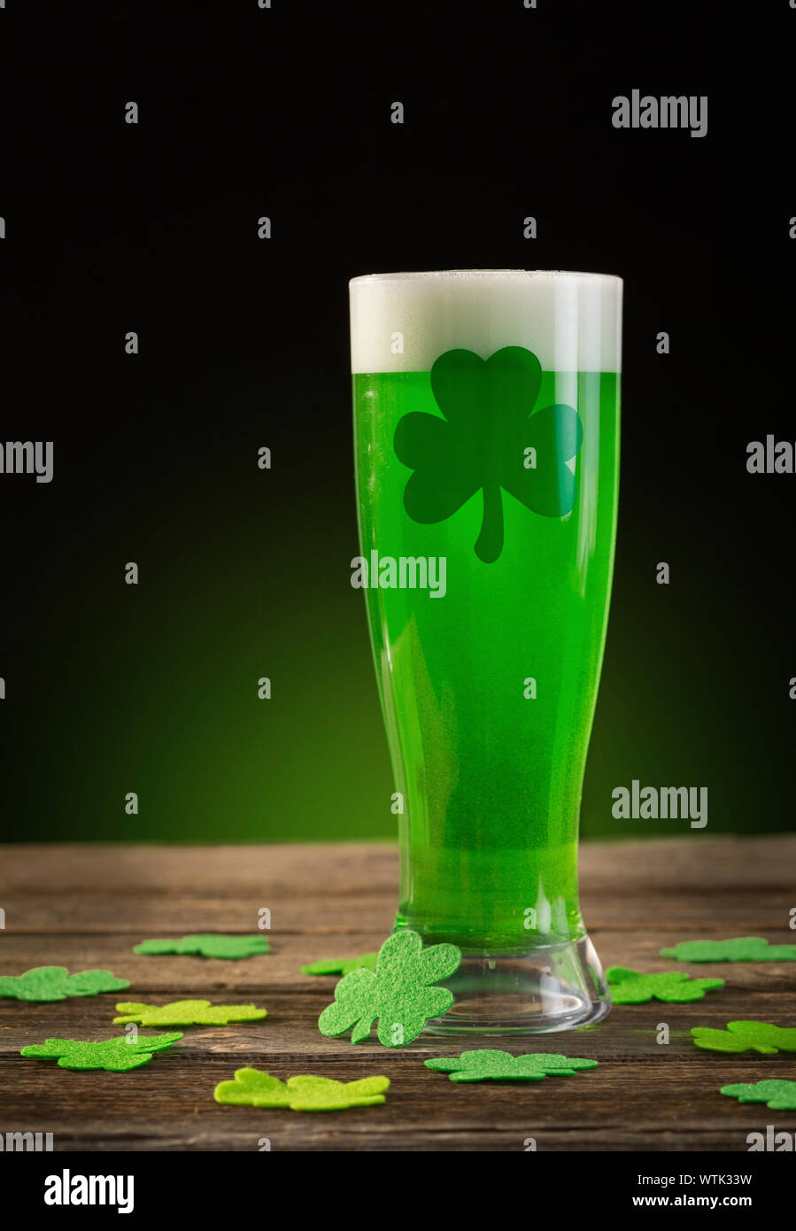 Green drink hi-res stock photography and images - Alamy