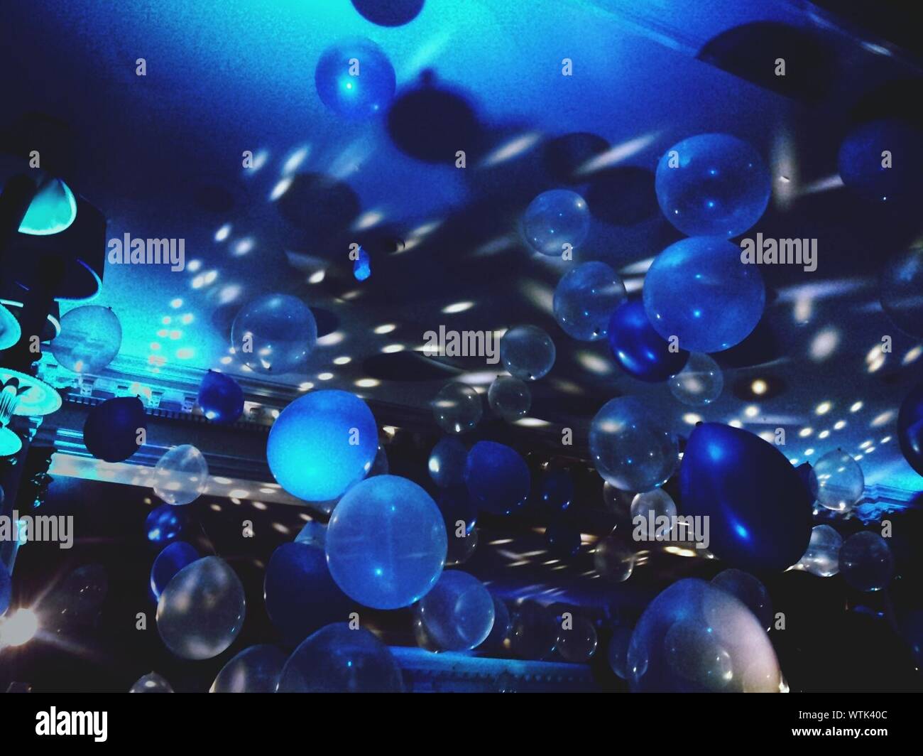 Balloons falling hi-res stock photography and images - Alamy
