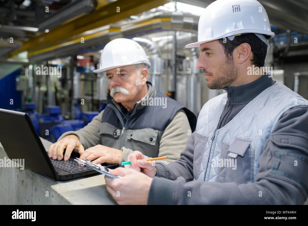 Engineers studying hi-res stock photography and images - Alamy