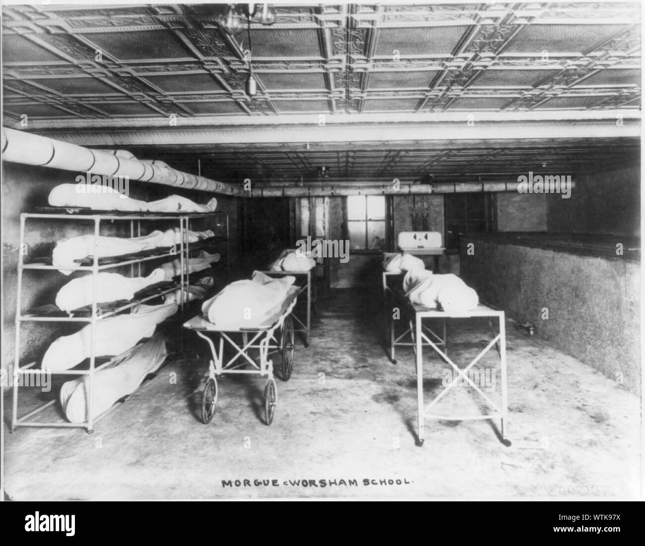 Medical school students training Black and White Stock Photos & Images ...