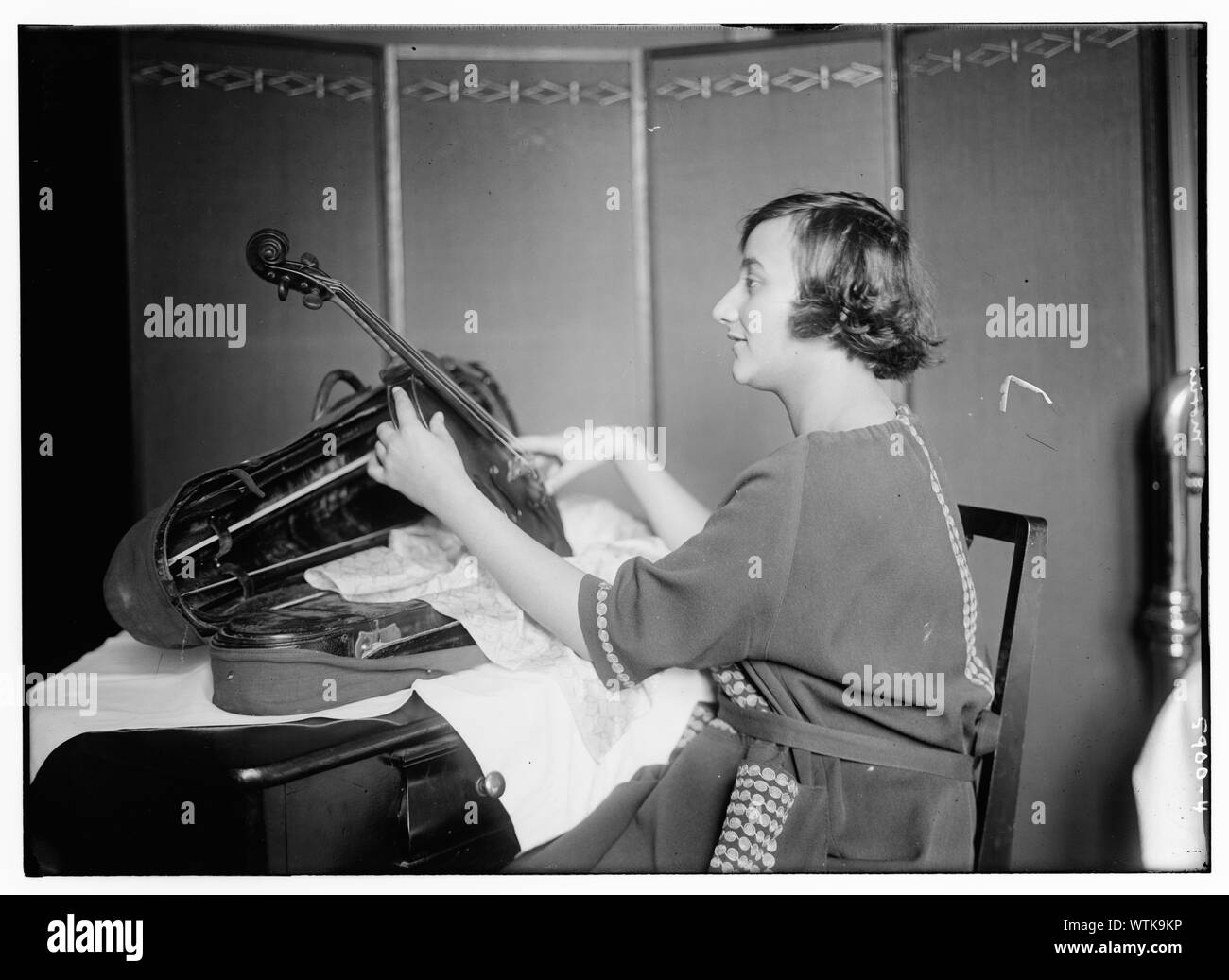 Available name hi-res stock photography and images - Alamy