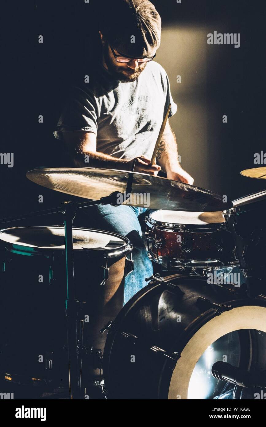 Drumkit hi-res stock photography and images - Alamy