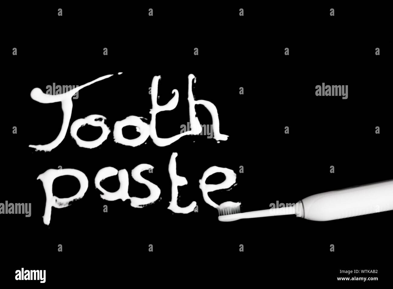 Black toothpaste hi-res stock photography and images - Alamy