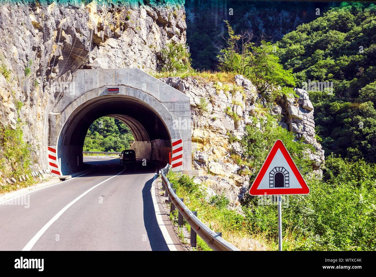 Tunnel Warning Sign High Resolution Stock Photography and Images - Alamy