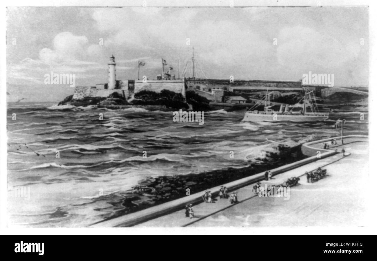 Morro Castle, Havana, Cuba, ship on right Stock Photo - Alamy
