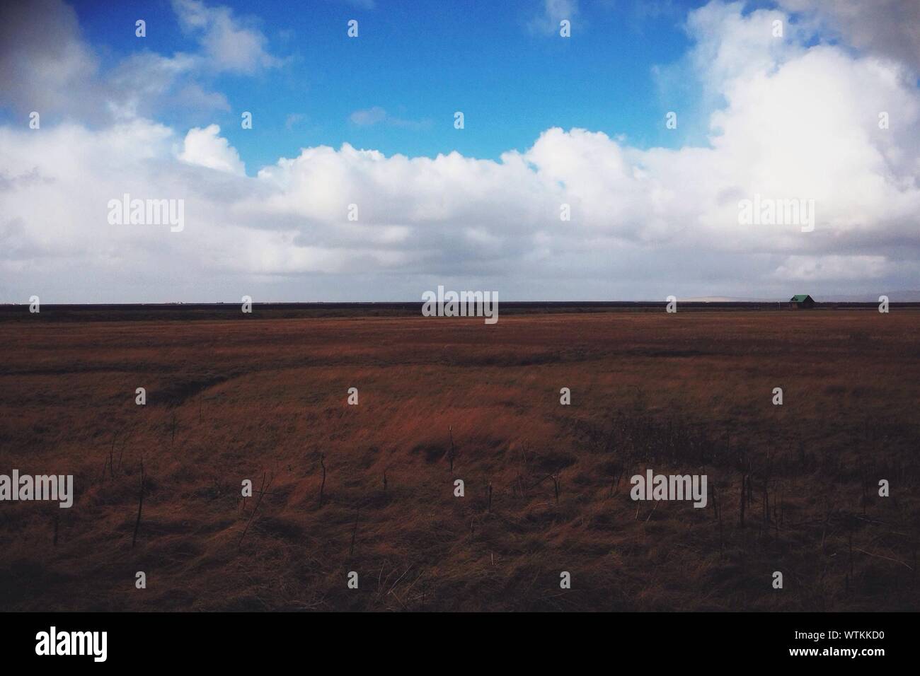 Flat horizon hi-res stock photography and images - Alamy