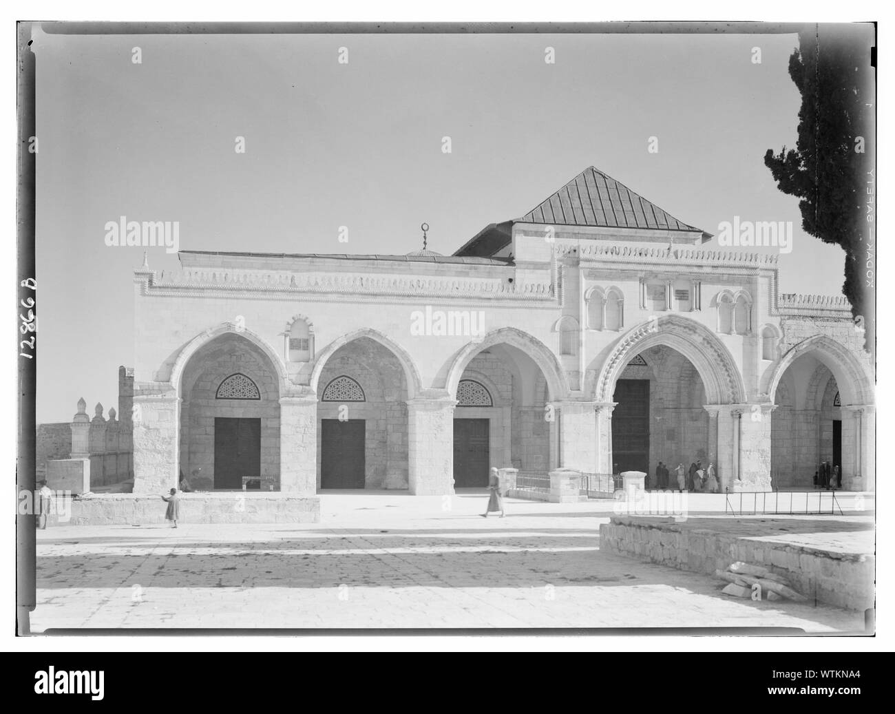 Mosque el Aksa [i.e., al-Aqsa], interior Stock Photo - Alamy