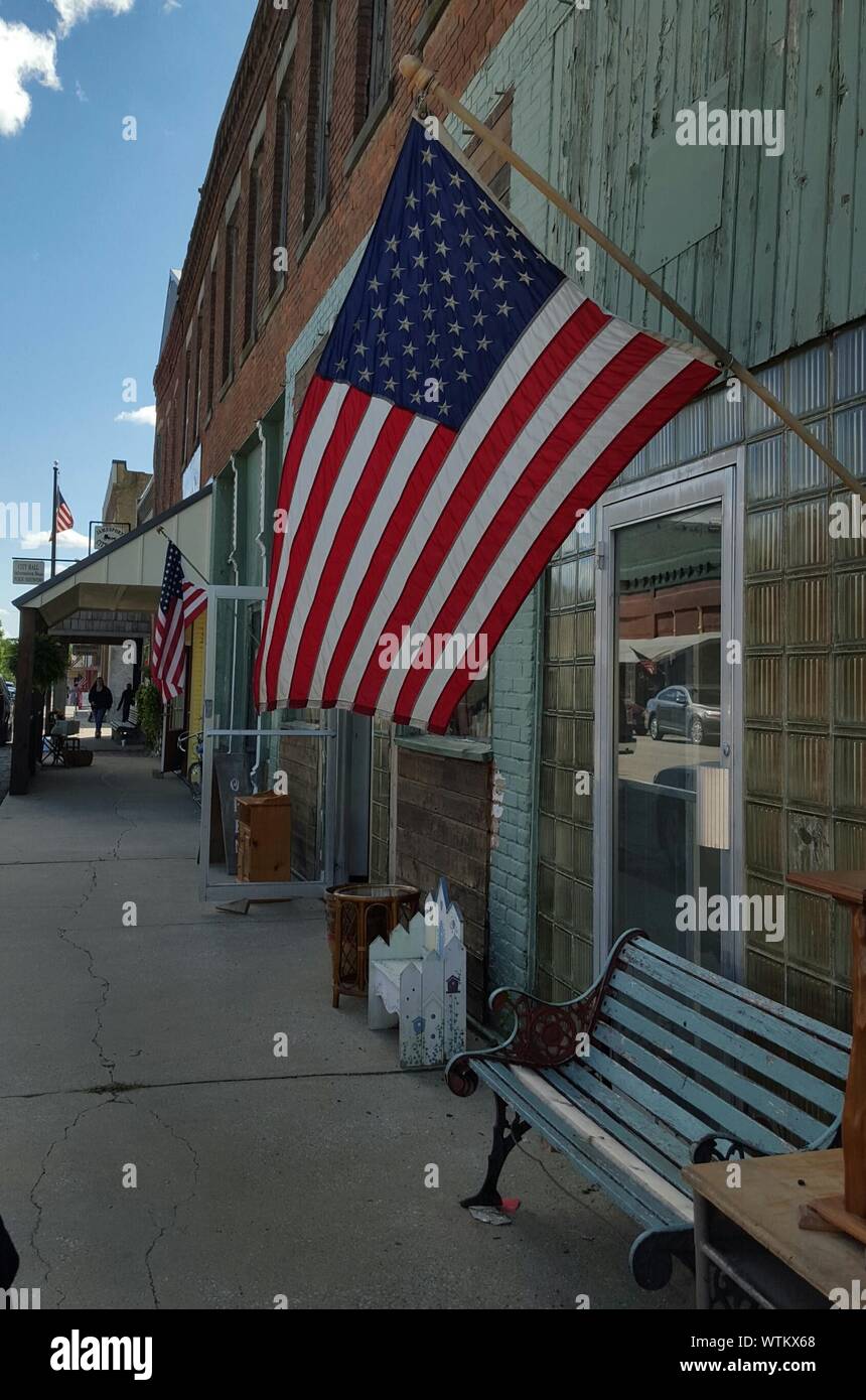 American flag bench hi-res stock photography and images - Alamy