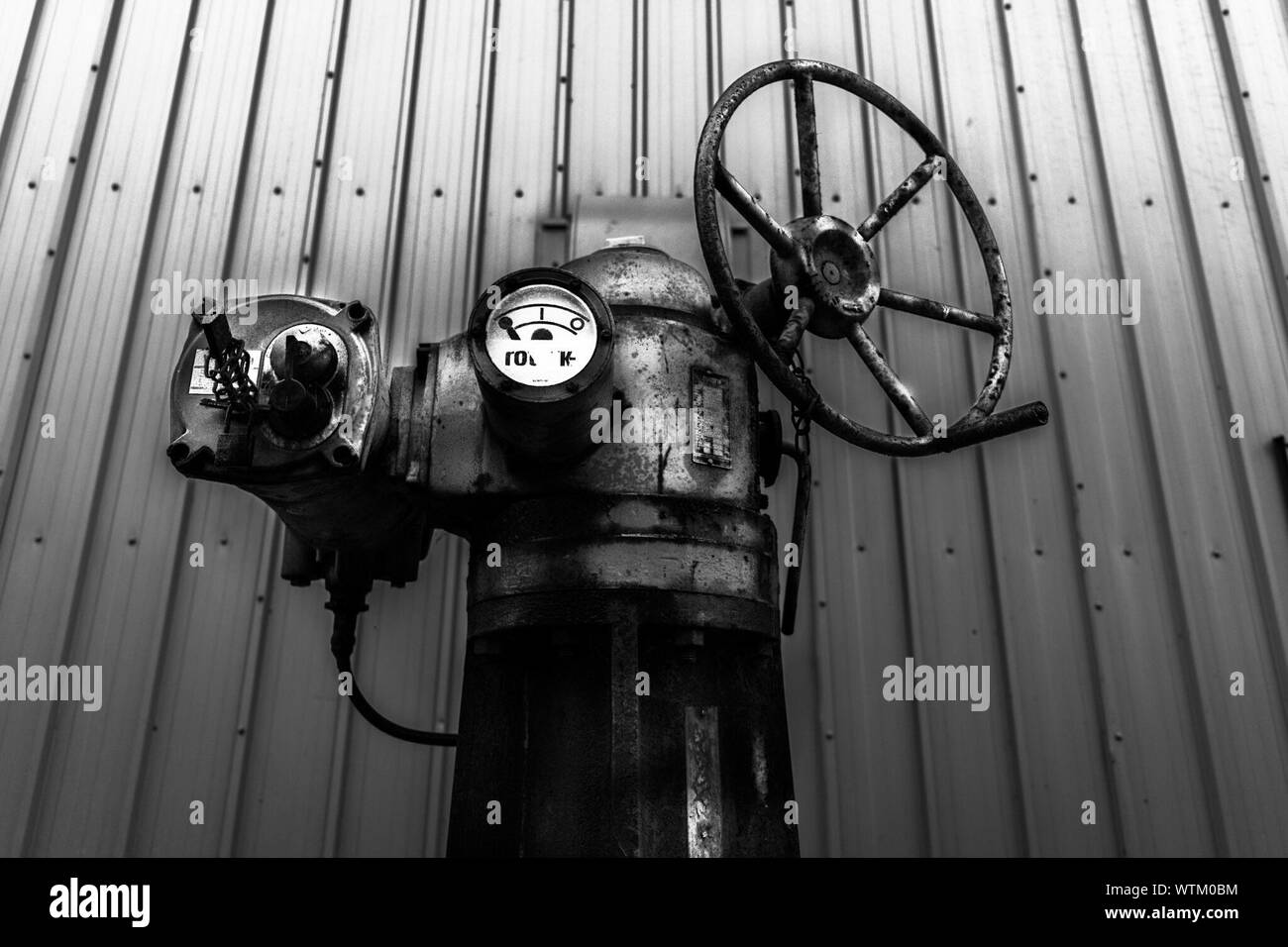 Rusty Gauge High Resolution Stock Photography and Images - Alamy
