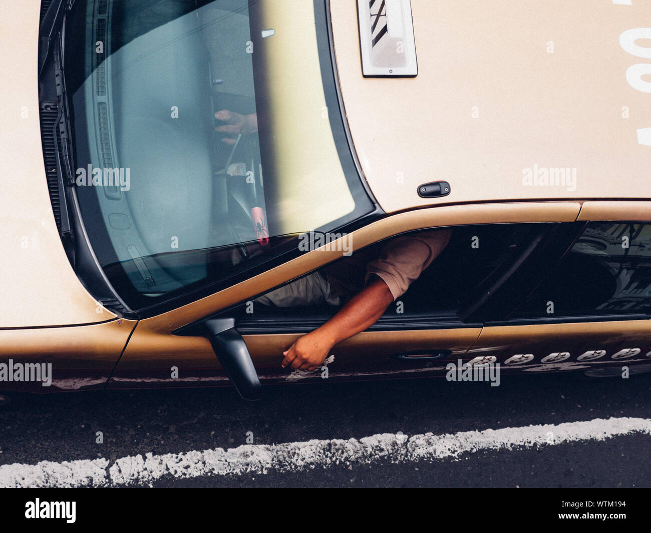 Human taxi hi-res stock photography and images - Alamy