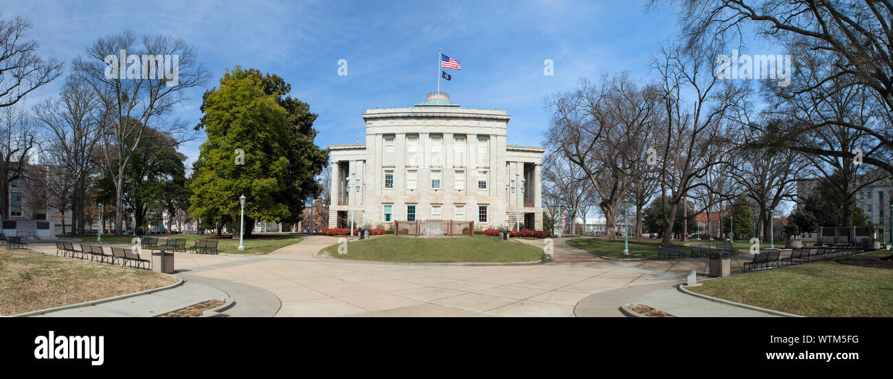 state capitol building and surrounding park, raleigh north carolina ...
