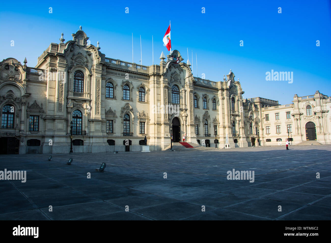 Palacio de gobierno,government palace at the plaza de armas in LIma ...