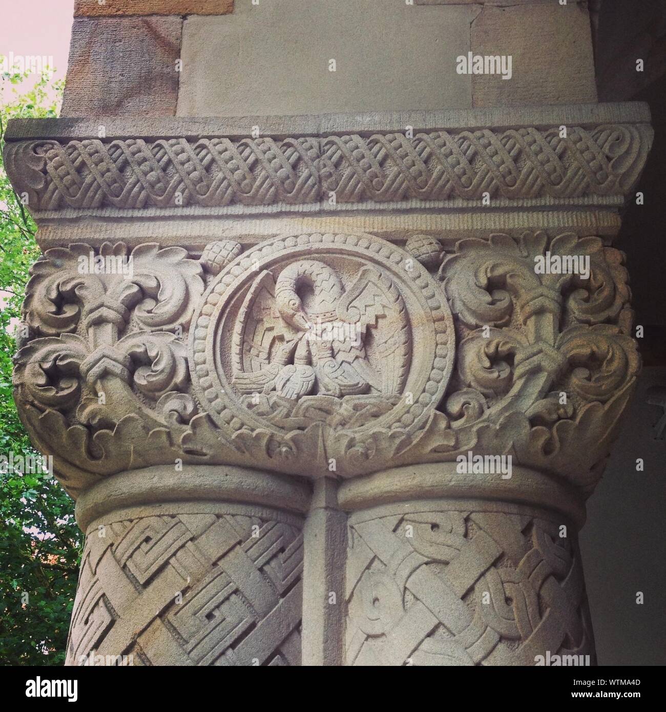 Close up column capital hi-res stock photography and images - Alamy