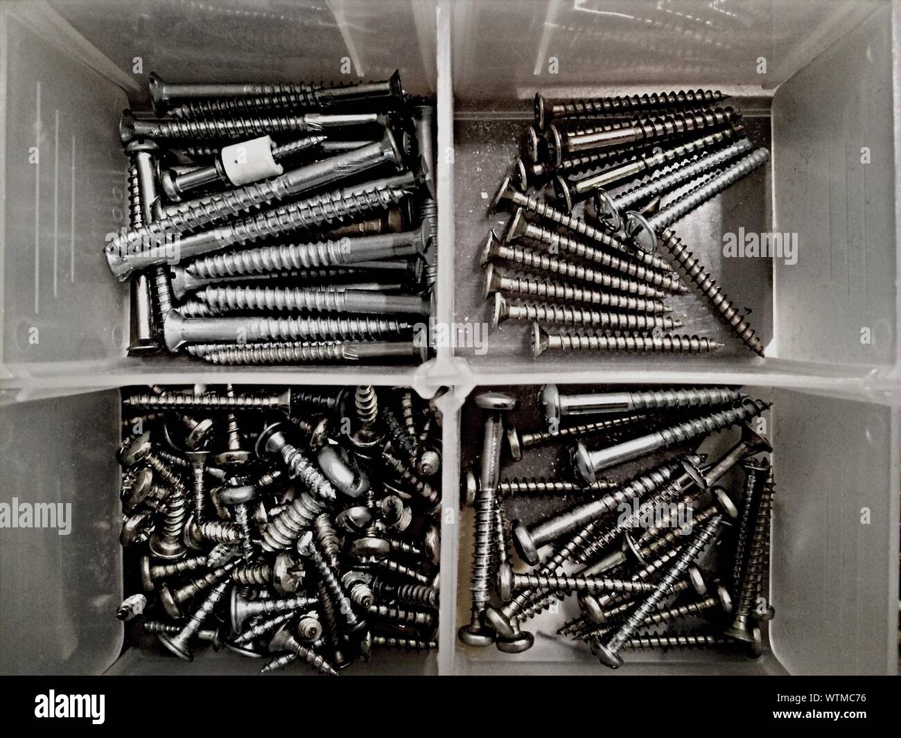 Box screws hi-res stock photography and images - Alamy
