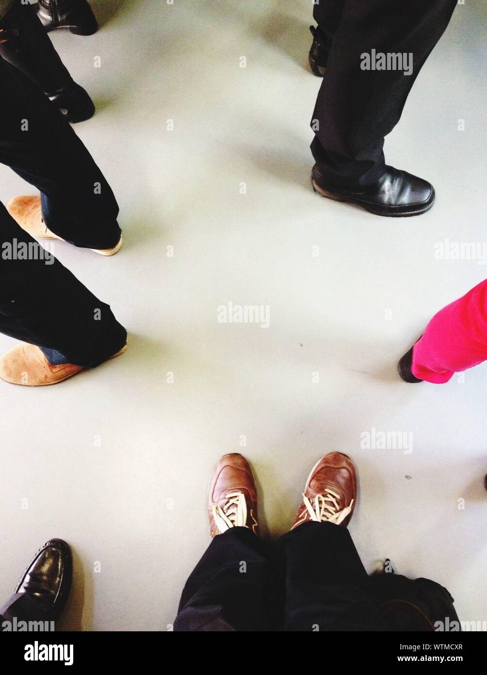 Feet of people hi-res stock photography and images - Alamy