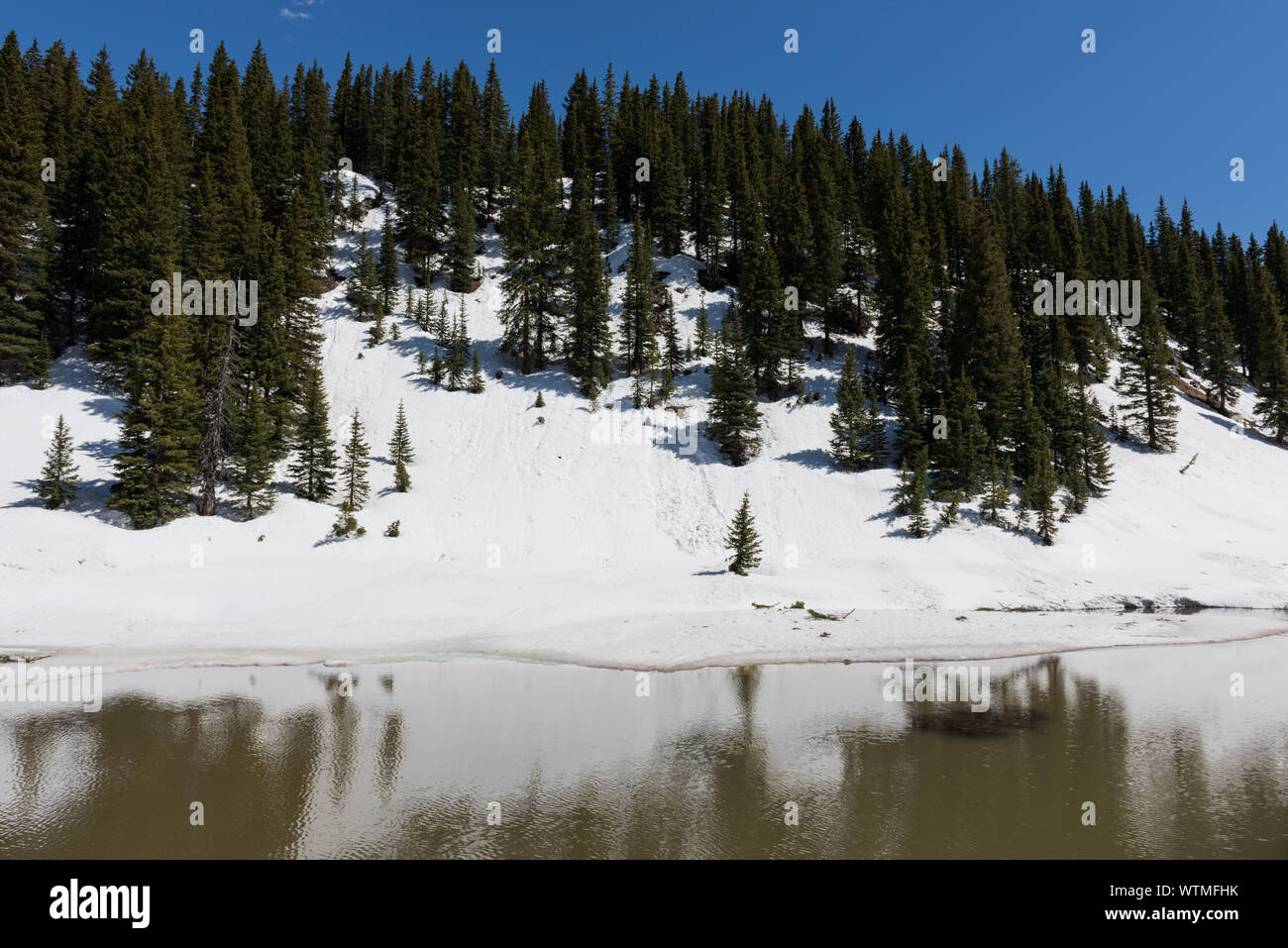 Mountain view along the Million Dollar Highway between Silverton and ...