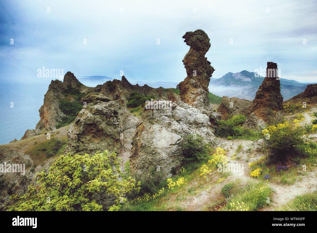 Pinnacle crag hi-res stock photography and images - Alamy