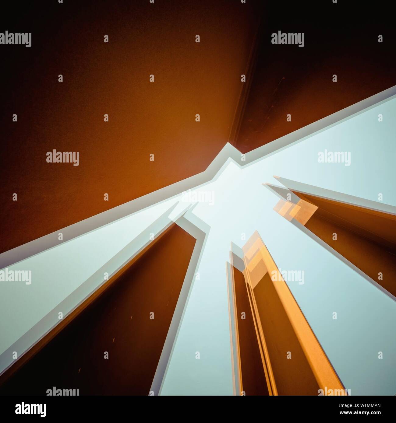 White geometric hi-res stock photography and images - Alamy