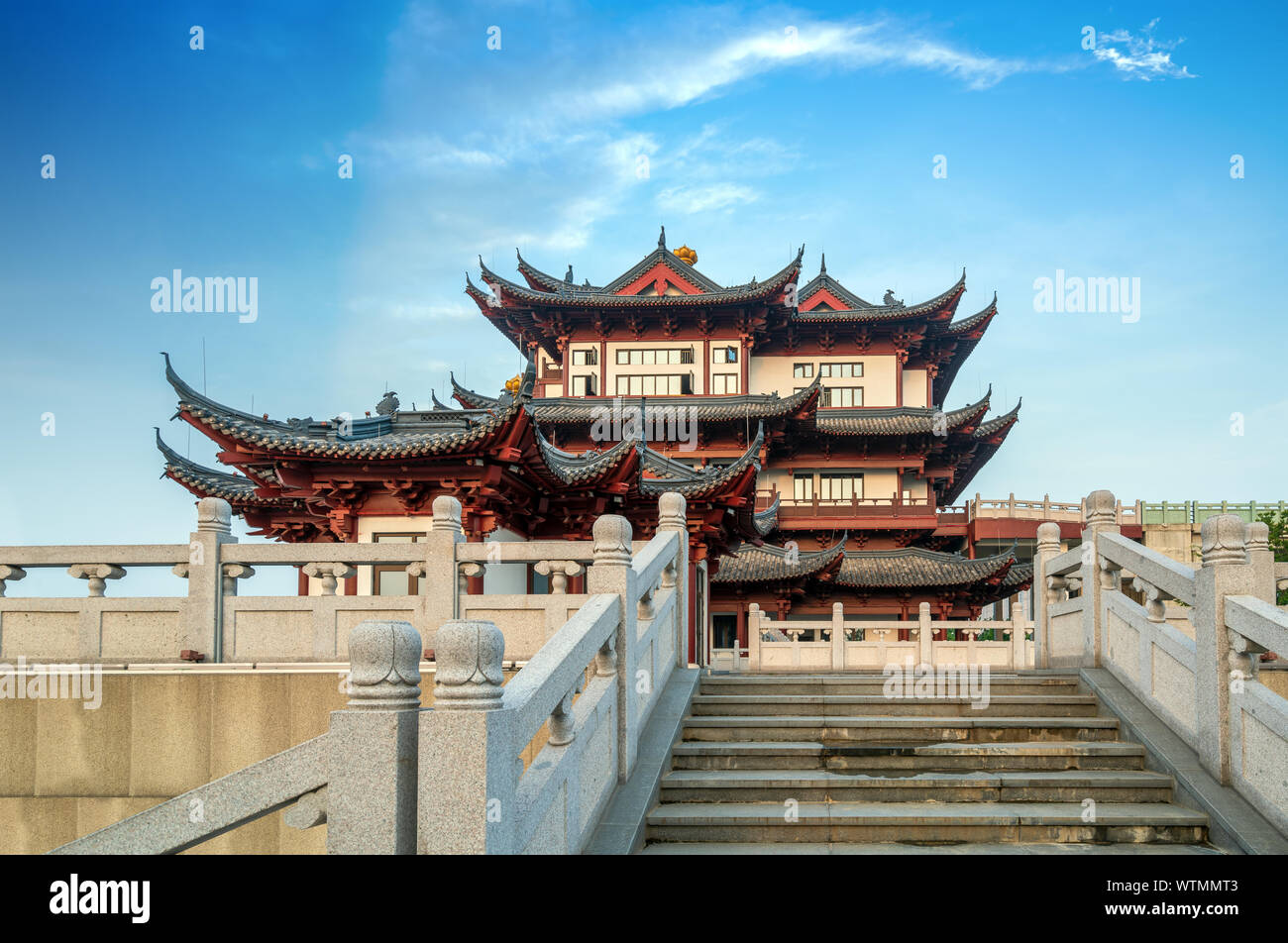 Di dang lake hi-res stock photography and images - Alamy