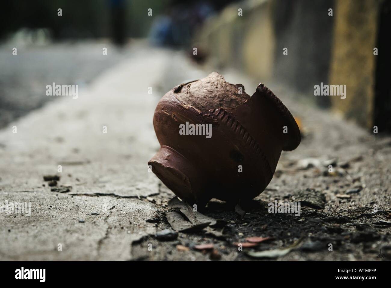 Broken Pot High Resolution Stock Photography and Images - Alamy