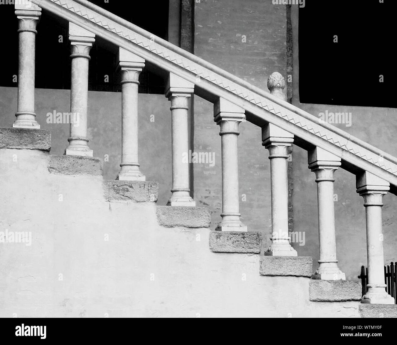 Baluster hi-res stock photography and images - Alamy