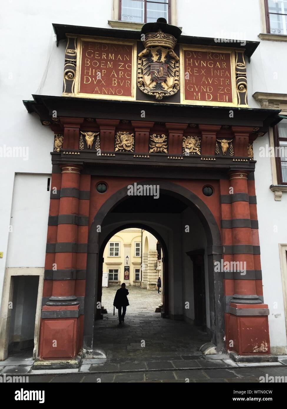 Ornate gold and black gate hi-res stock photography and images - Alamy