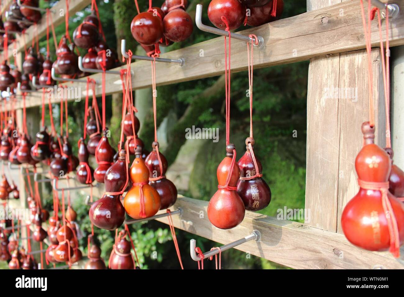 Hanging by threads hi-res stock photography and images - Alamy